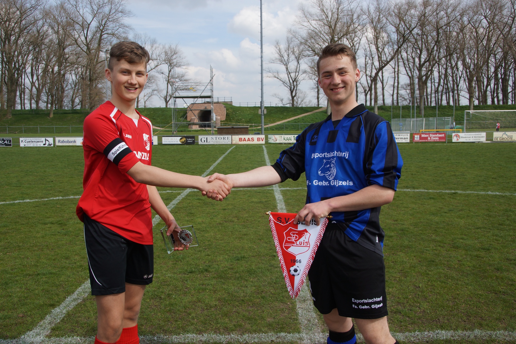 SG Nordeifel 99 e.V. » Feestweekend SV Sluis 9 en 10 april 2016 091